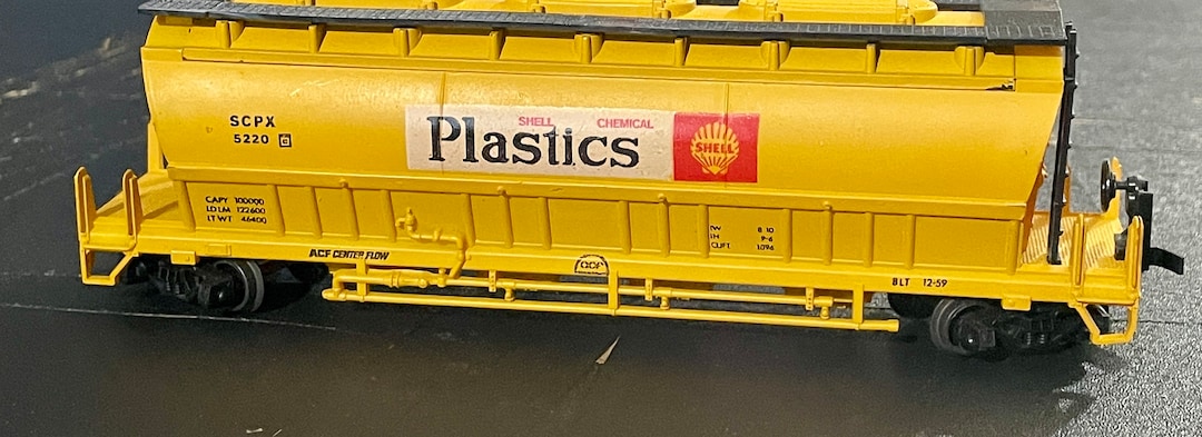 Tyco HO Scale shell Plastics Center Flow Hopper Freight Train Car ...
