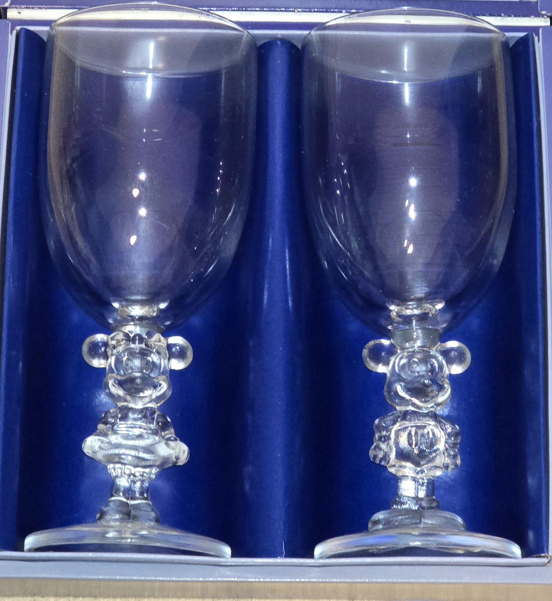Walt Disney Mickey & Minnie Wine Glasses Set by K. Onishi Made in Japan ...