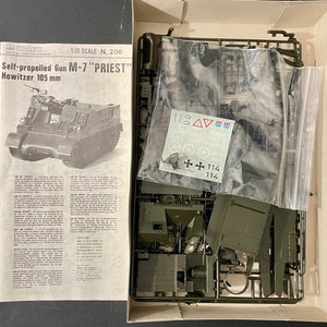 Italeri M7 Priest Self Propelled Howitzer No. 206 1:35 Model Kit open Box - Etsy