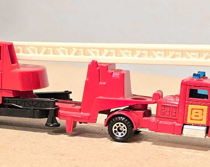 1983 Matchbox CY-12 Peterbilt Fire Engine Die-cast 1:80 Diecast Metal ...