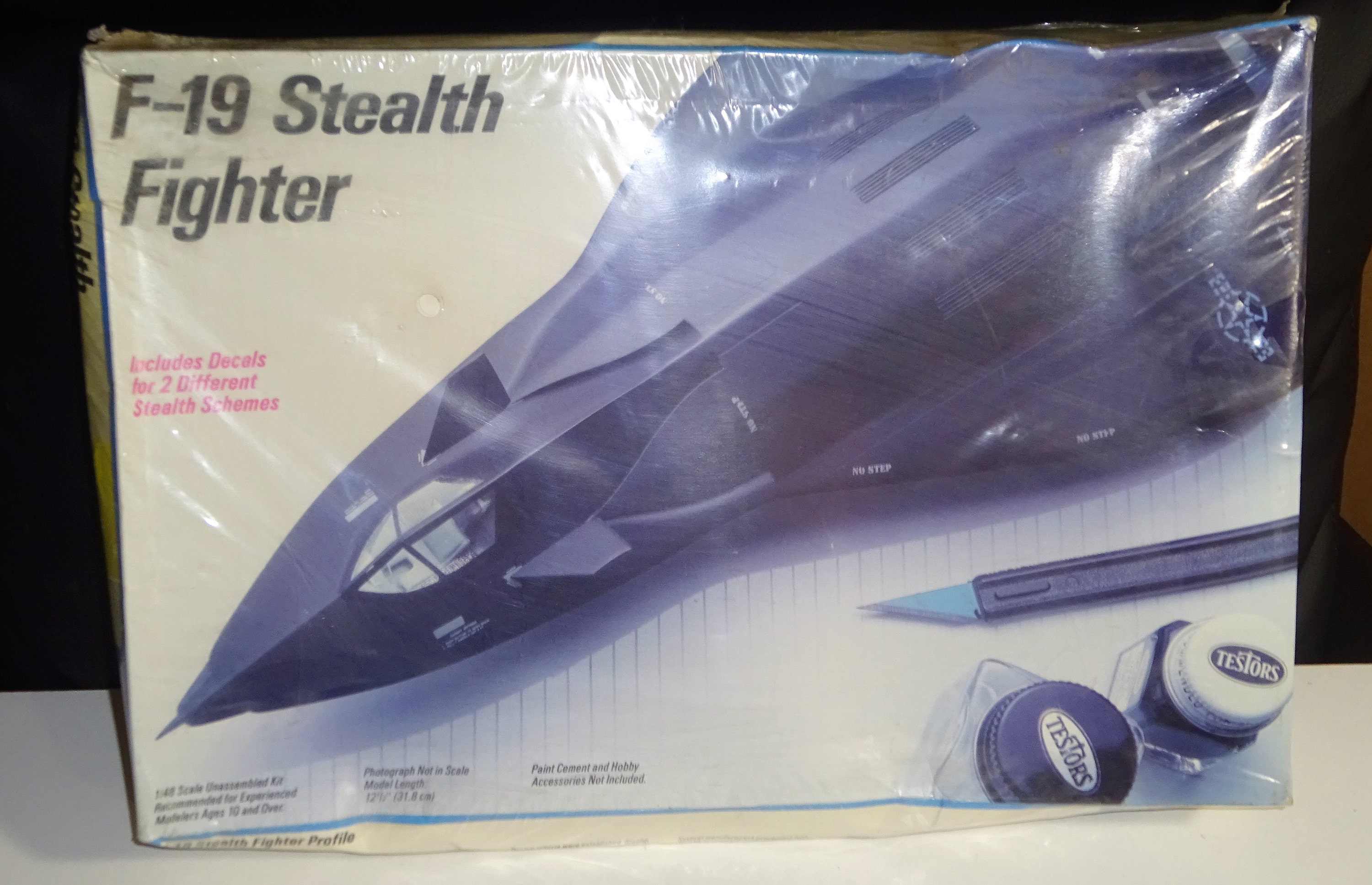 F 19 Stealth Fighter