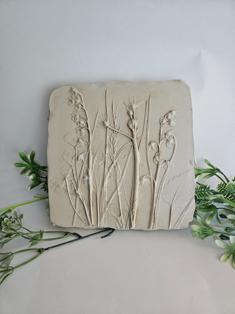 Gypsum Wall Art for Decor. Sculptural Flowers Perfect Choice for Your ...