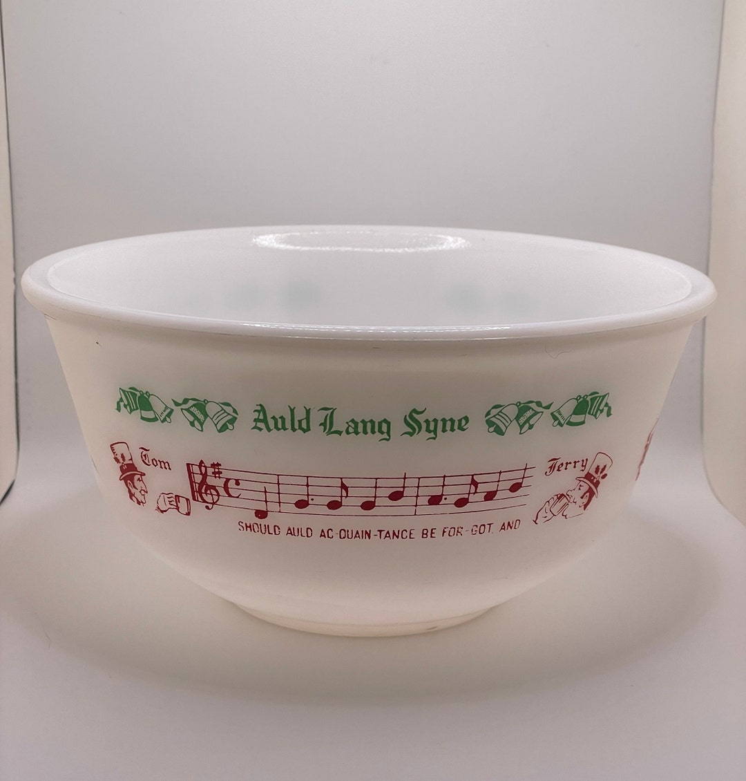 Vintage Tom and Jerry Auld Lang Syne Milk Glass Christmas Bowl - Etsy