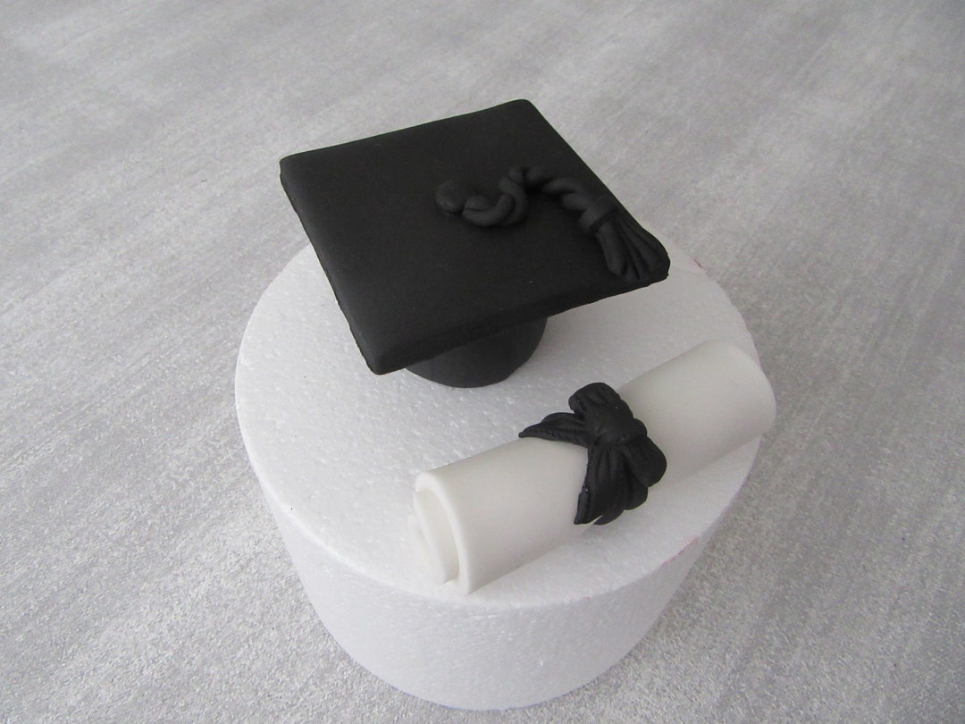 Edible Handmade Large Graduation Cake Topper Sugar Paste Fondant ...
