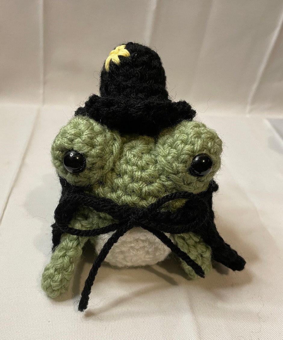 Crochet Wizard Frog Plushie Pattern | Crochet Pattern | Crochet Frog ...