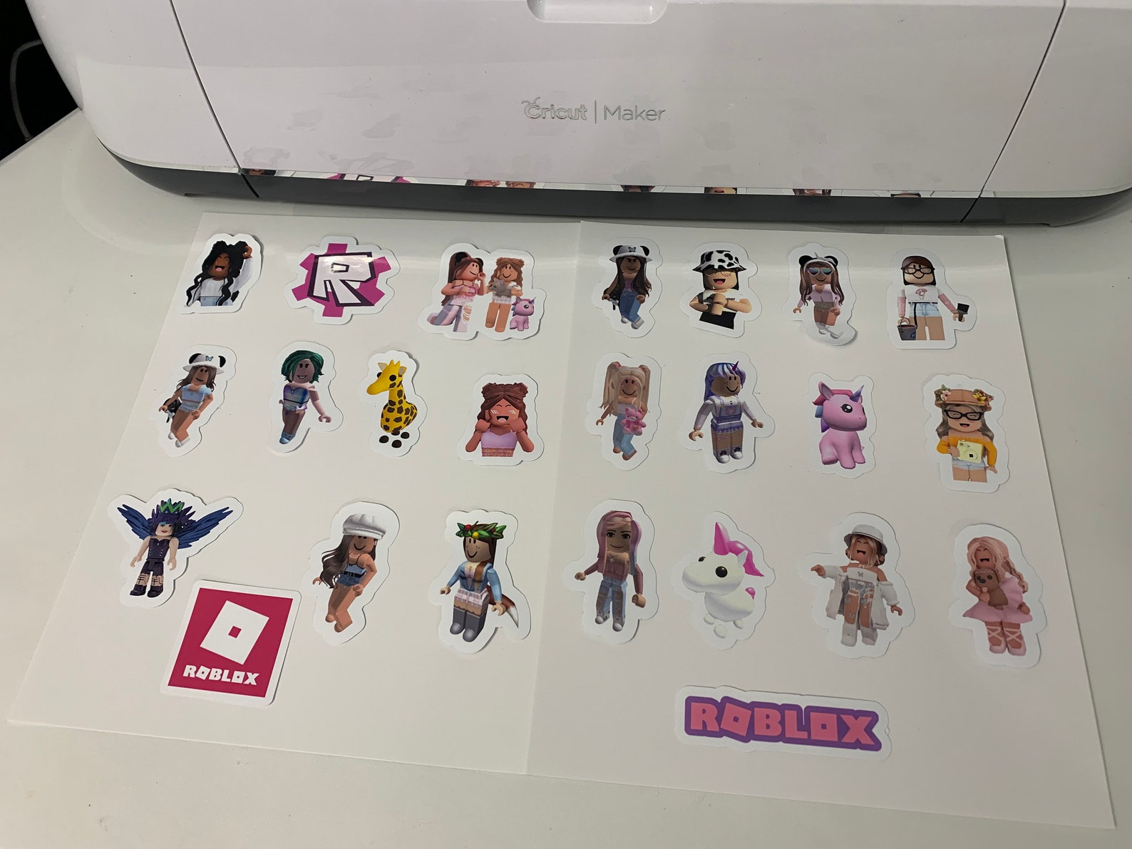 Roblox Girl Gamer Stickers: Laptop, Notebook Decals (24 Pieces) - Etsy