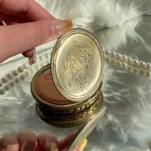 Vintage 1940s Powder Compact W Mesh Bottom Makeup Mirror - Etsy