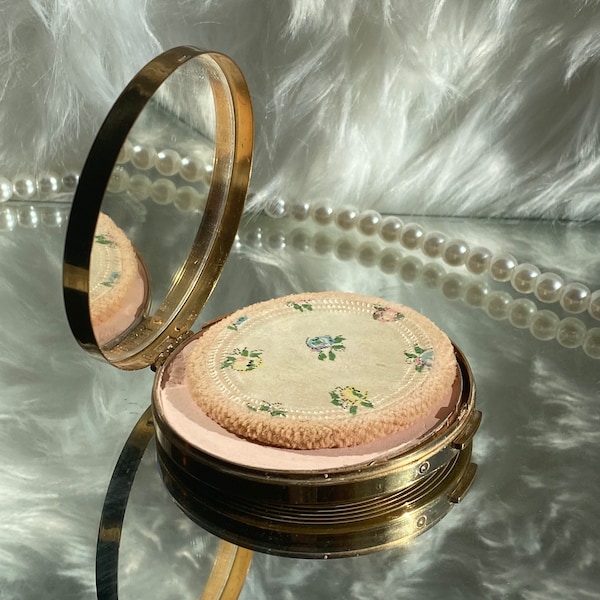 Round Compact - Etsy