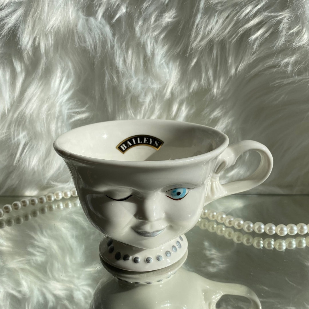 Vintage Winking Lady Face Planter or Mug // Baileys Helen Hunt LA Youth ...