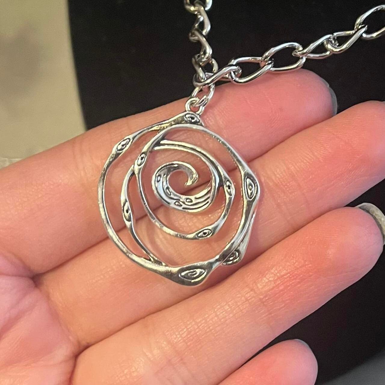 Handmade Whimsigoth Indie Silver Cable Chain Spiral/swirl Pendant ...