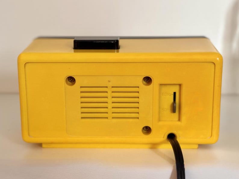 Vintage Seiko Flip Clock | Space Age | Rare Yellow, 70's Japan - Etsy
