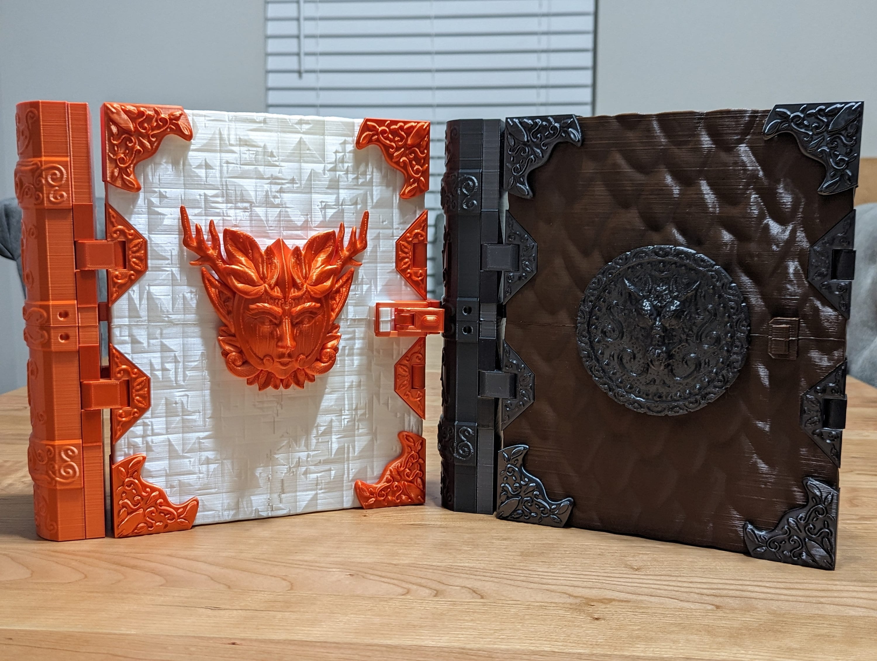 GM Screen Fully Customizable the Raconteur's Master Screen - Etsy