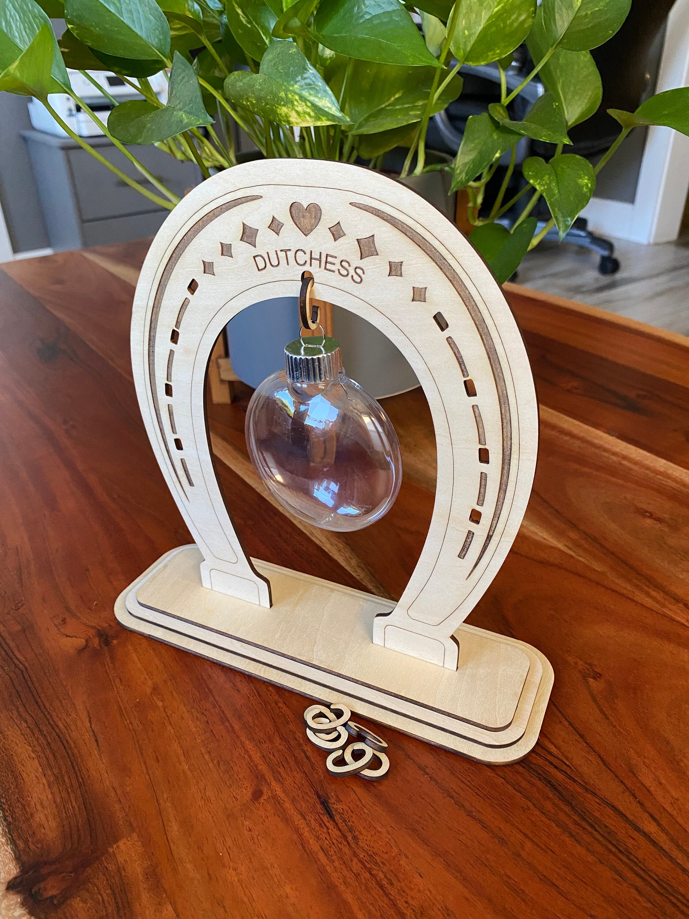 Horseshoe Ornament Stand With or Without Custom Engravings Laser Cut ...