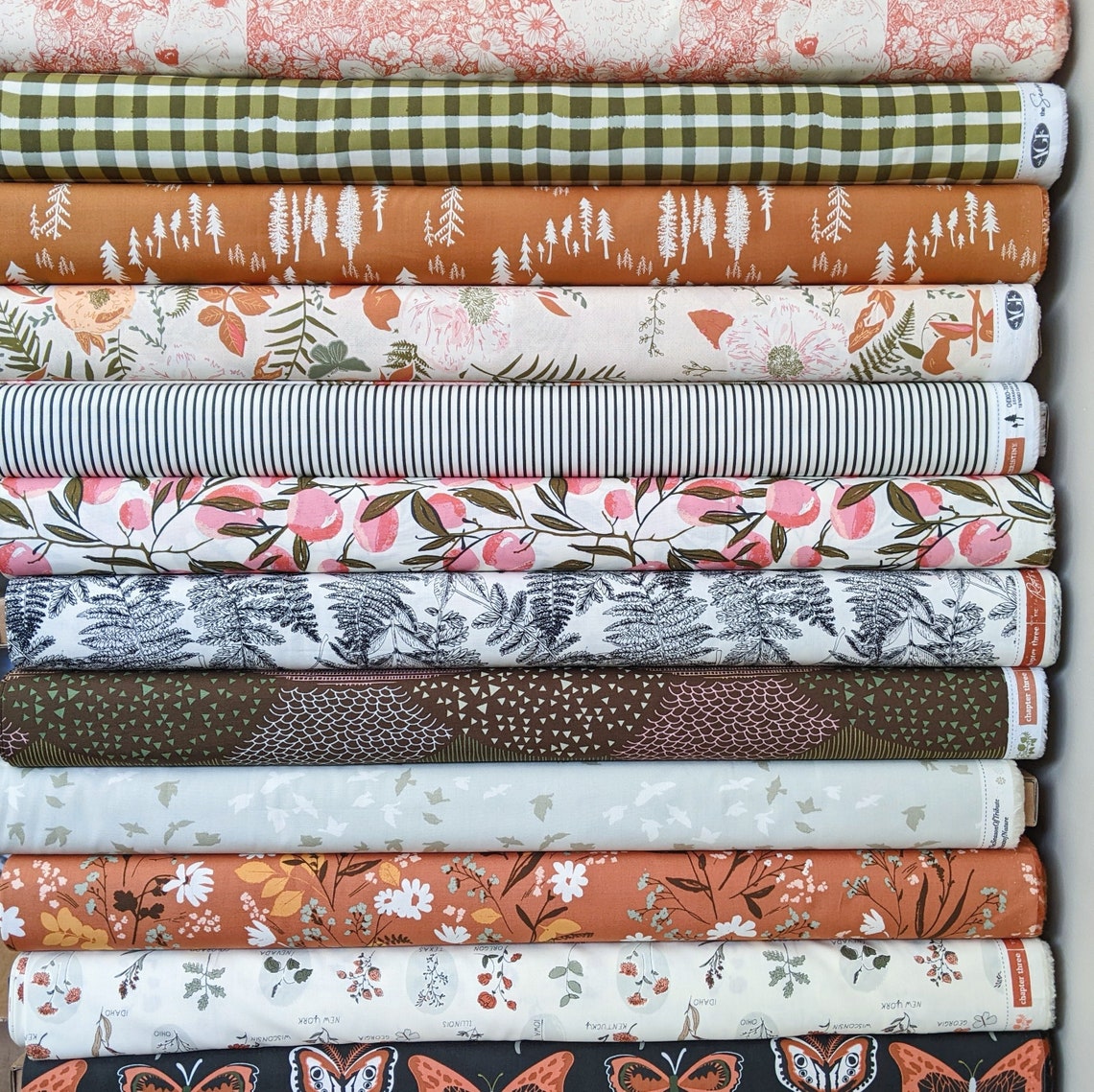 FORAGED GARLAND THREE Fabric by the Half Yard, Season of Tribute ...