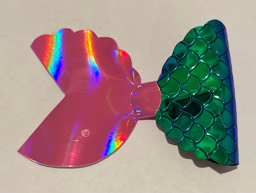 Enchanting Emerald: Green Mermaid Scale Faux Leather Mermaid Tail Bow ...