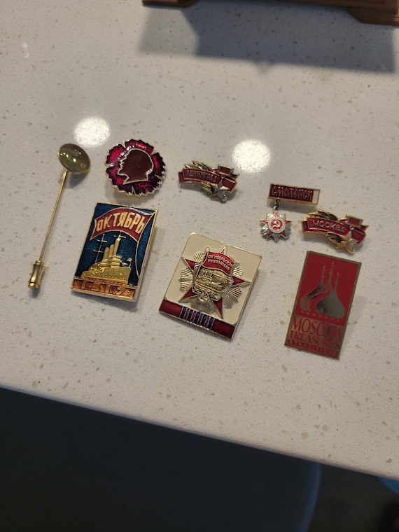 Soviet Russia Pins - Gem