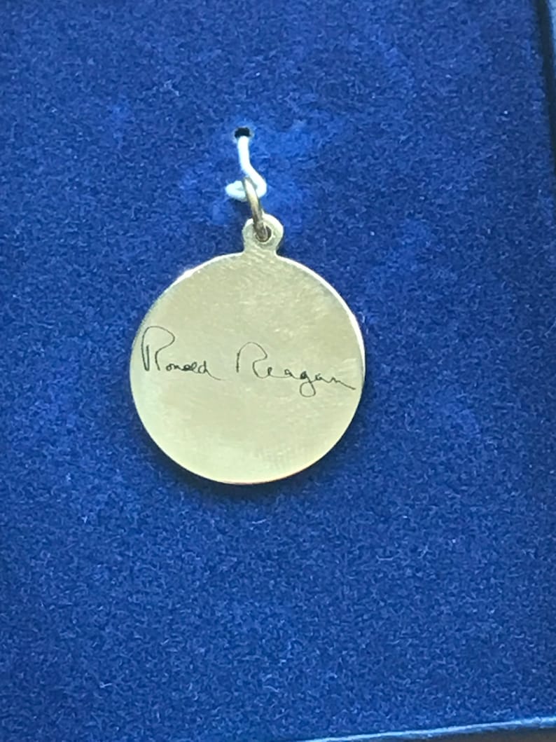 Ronald Reagan Signed Presidential Seal Locket, Republican GOP ...