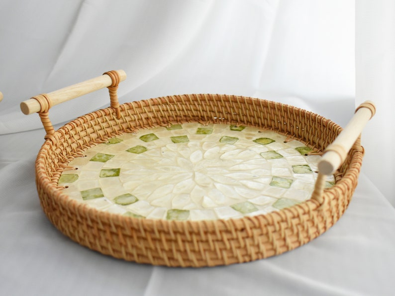MEDIUM Round Rattan Color Shell Tray With Wooden - Etsy