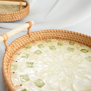 MEDIUM Round Rattan Color Shell Tray With Wooden - Etsy