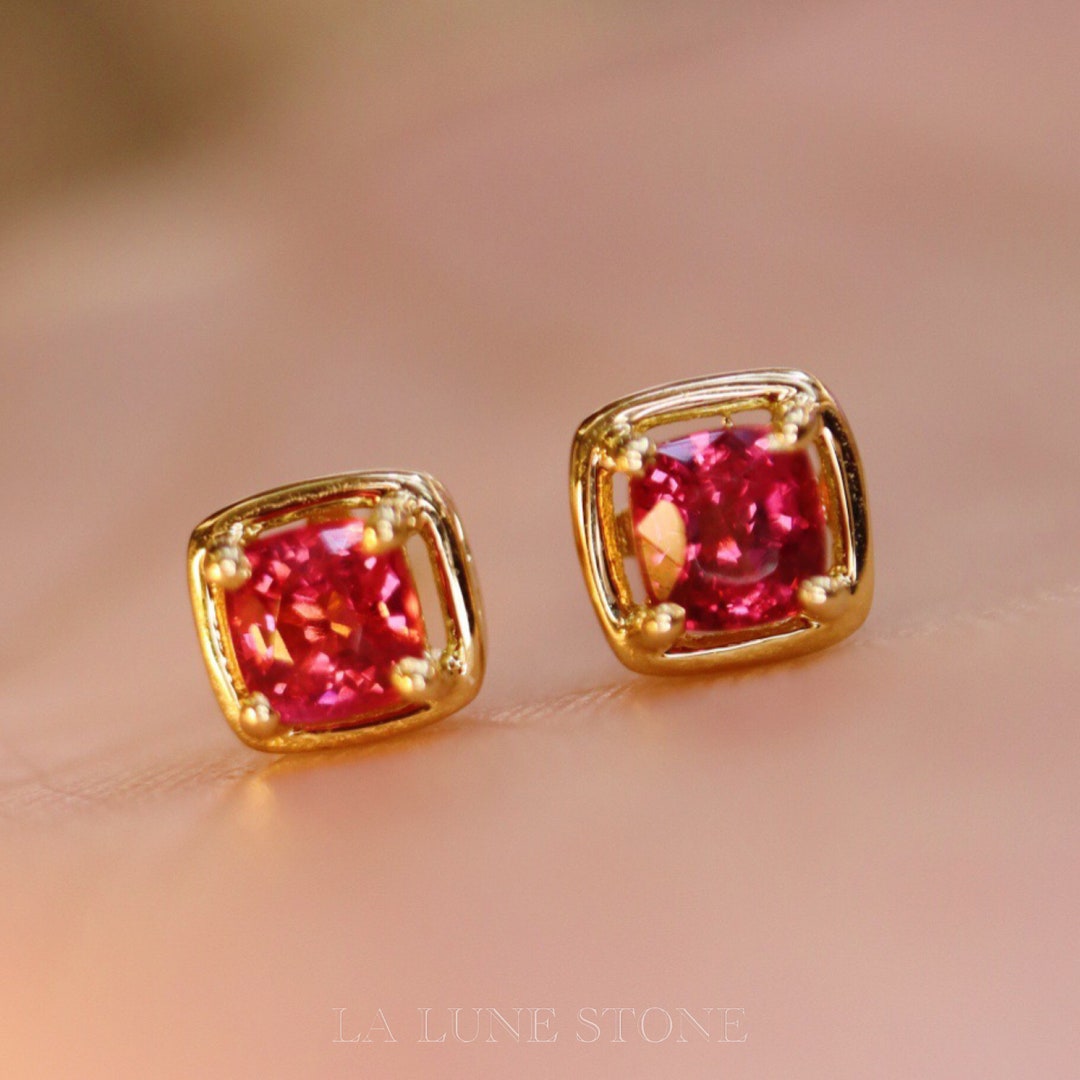 18K Natural Spinel Stud Earrings/18k Yellow Gold Cushion Cut Spinel ...