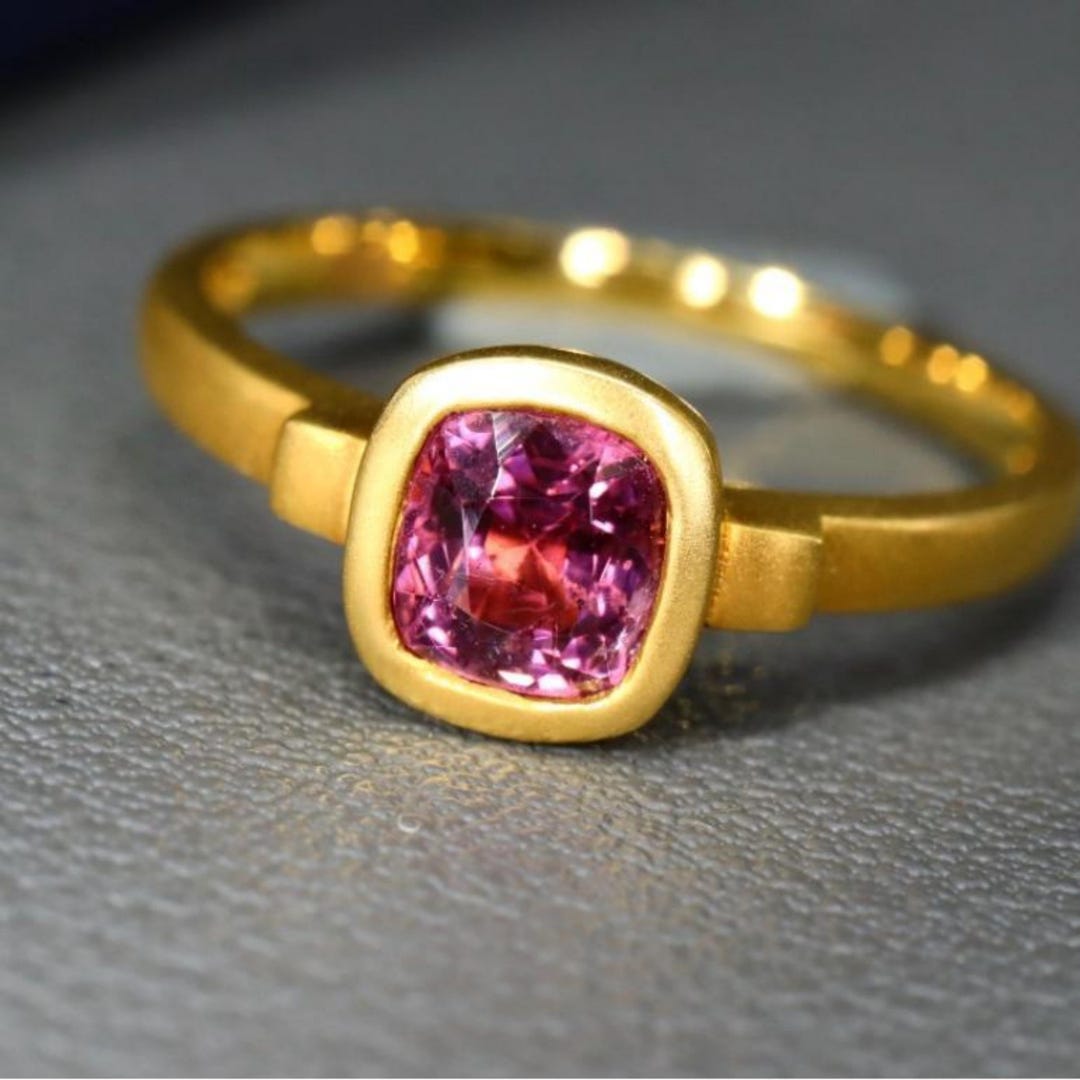 Cushion Cut Red Spinel Ring: 18k Gold Bezel, Frosted Finish - Etsy
