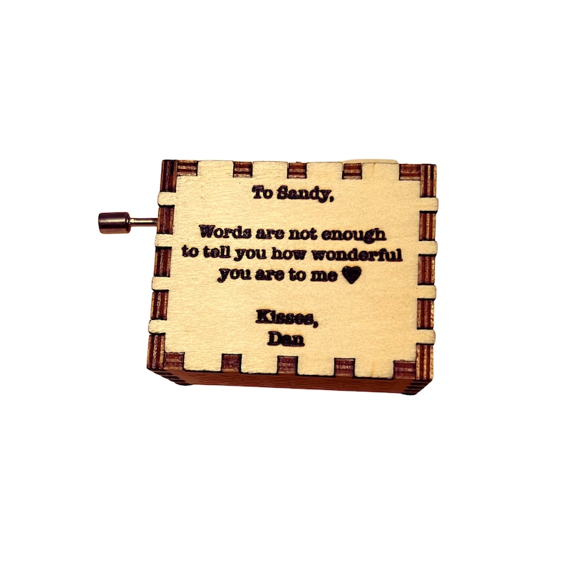 Personalized Hand-cranked Wooden Music Box "that's What Friends Are For ...