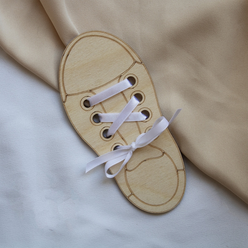 Shoe Lacing Wooden Cards, Shoe Tying Practice, Kindergarten, Kid's Fine ...