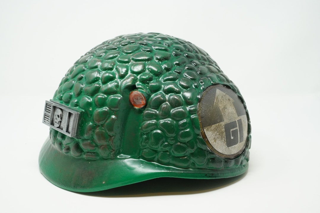 2000ad Rogue Trooper Helmet 'helm' With Biochip Digital Download. - Etsy