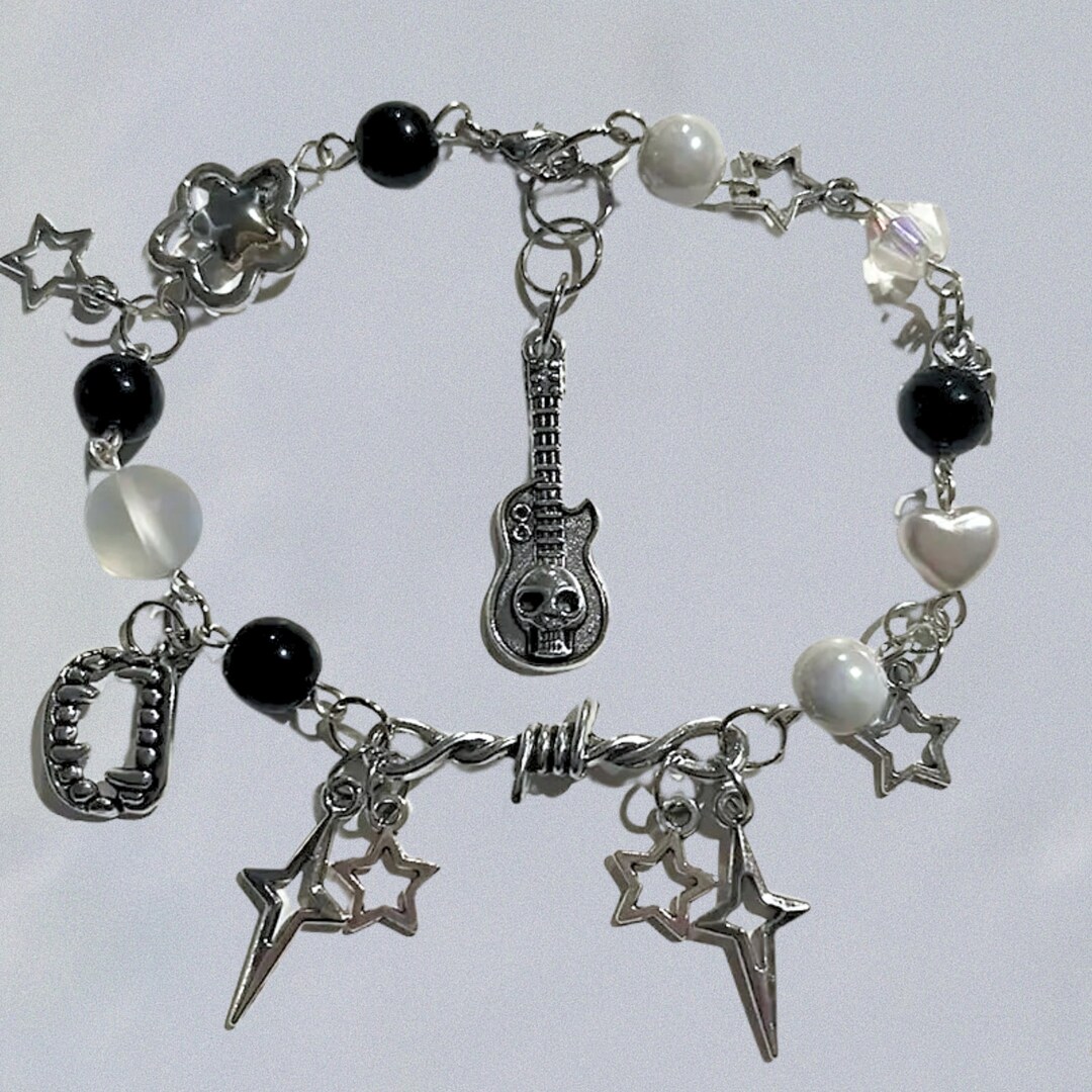 Gothic Skull Bracelet, Y2K Bracelet, Vampire Tooth Beaded Bracelet ...