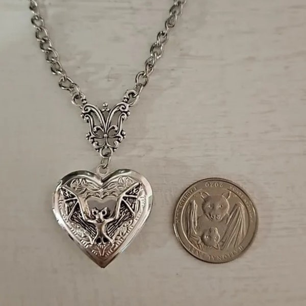 Gothic Locket - Etsy