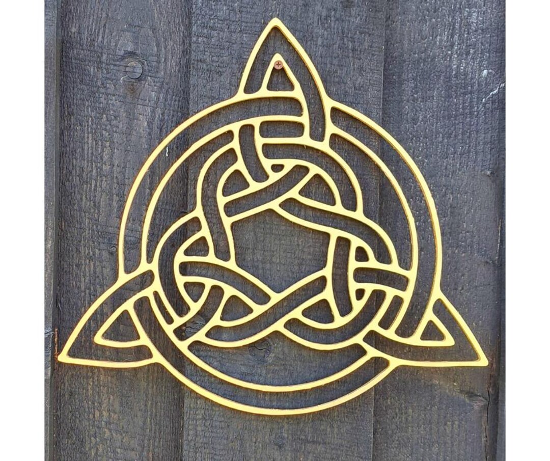 Plywood Trinity Knot Wall Decor: Celtic Home Gift - Etsy