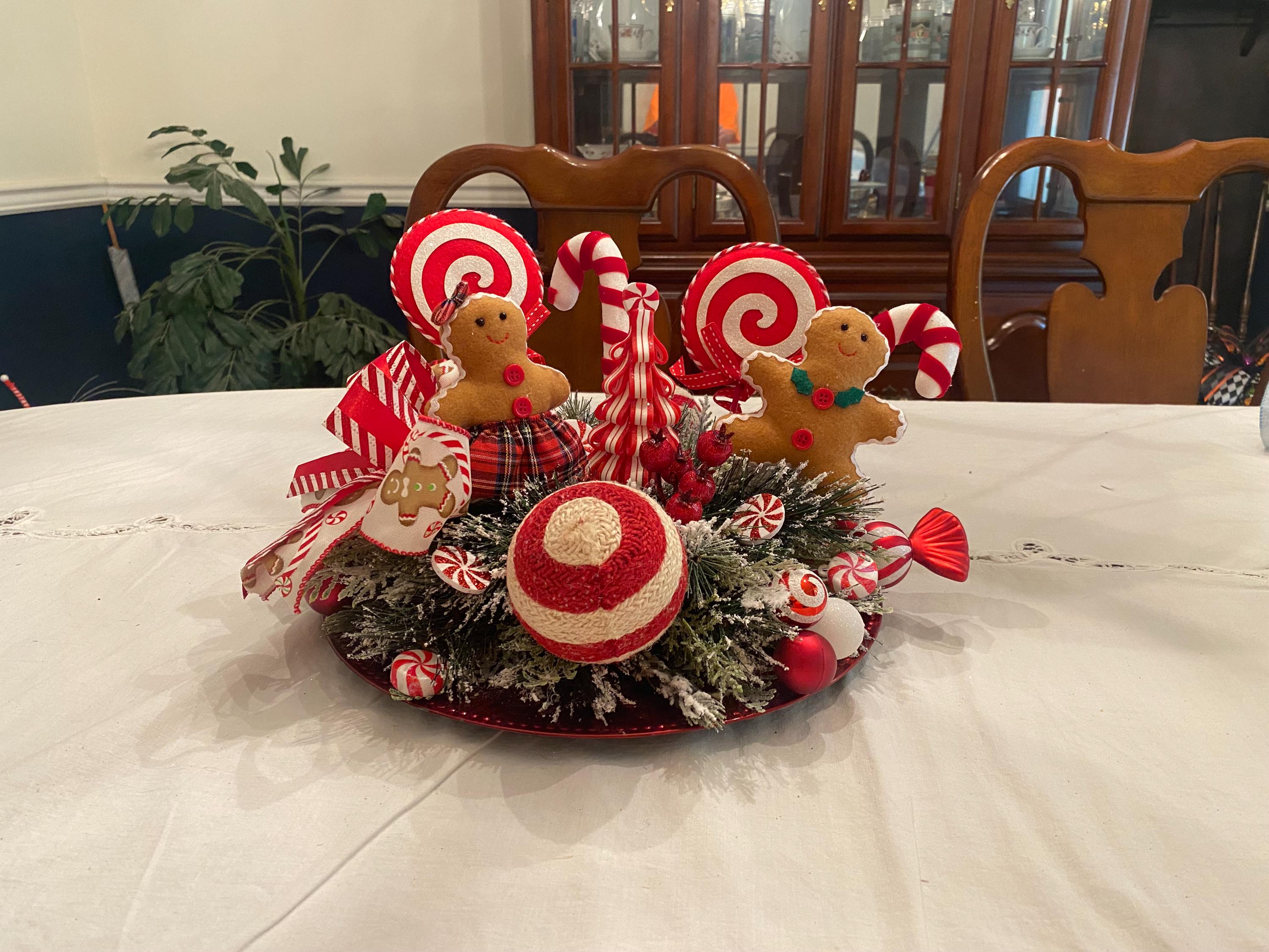 Christmas Decor, Christmas Centerpiece, Holiday Decor, Gingerbread Man ...