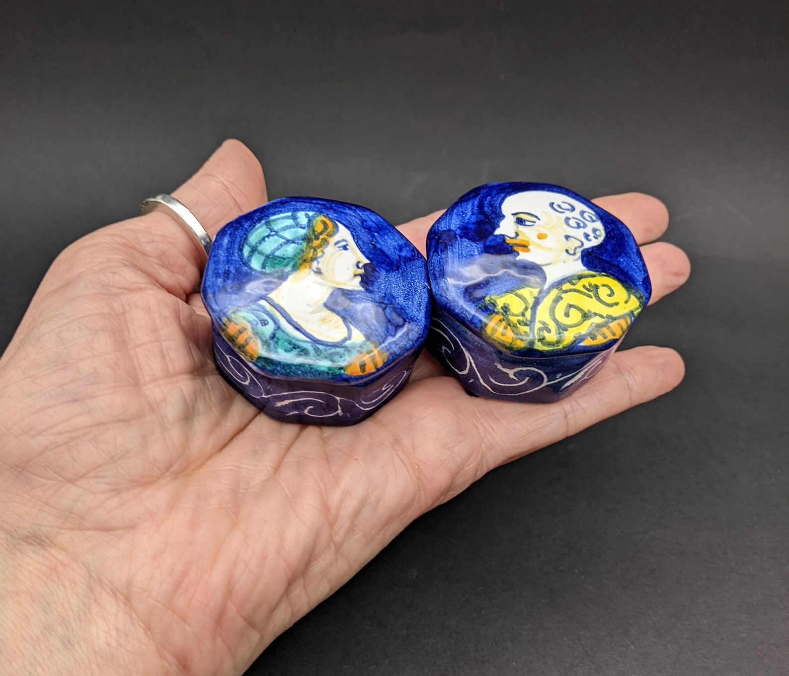 Castelli Censasorte Renaissance Style Italian Porcelain Keepsake Boxes ...
