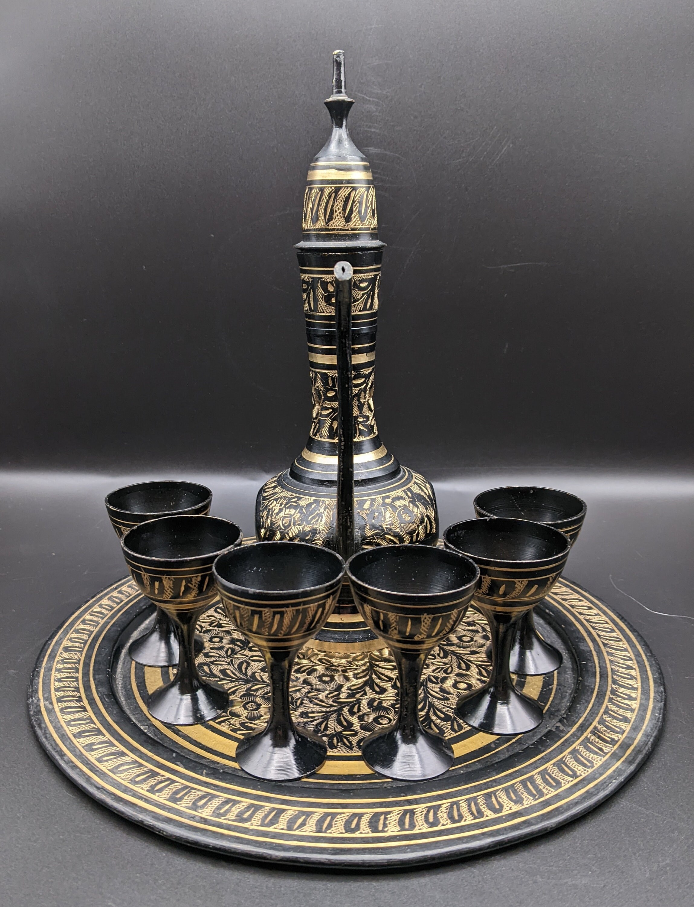 Indian Aftaba Surahi Black & Brass 8 Piece Set, Tray With Jug and Six ...