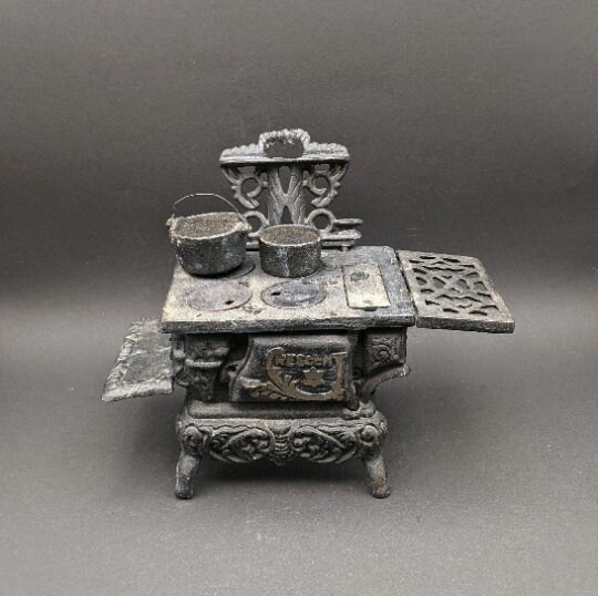 1950's Replica 'crescent' Cast Iron Miniature Stove, Doll's House Stove ...
