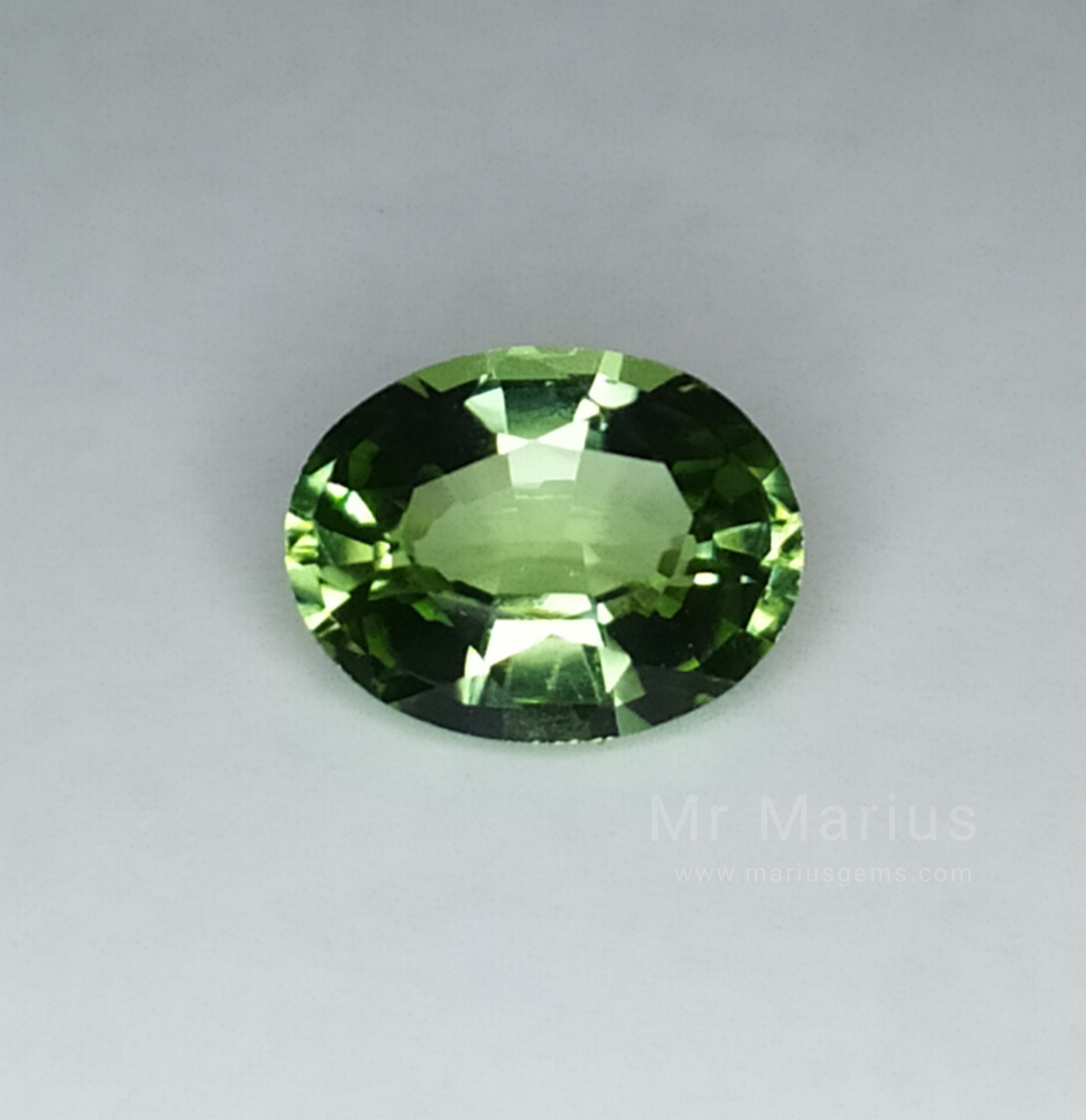 Rare Norwegian Peridot 1,05 Ct. - Etsy