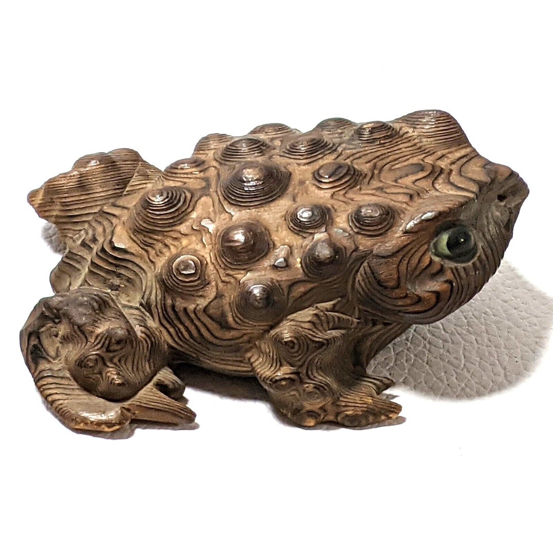 Crypotmeria Sugi-wood Japanese Carved Toad Good Luck Maker's Mark ...