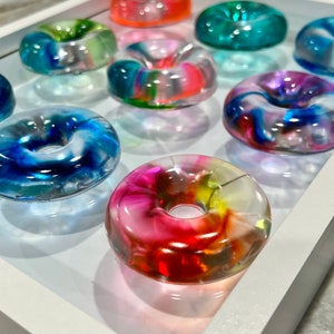 Tye Dye Ring Sculpture, Colorful Wall Hanging, Resin Rings, Rainbow ...