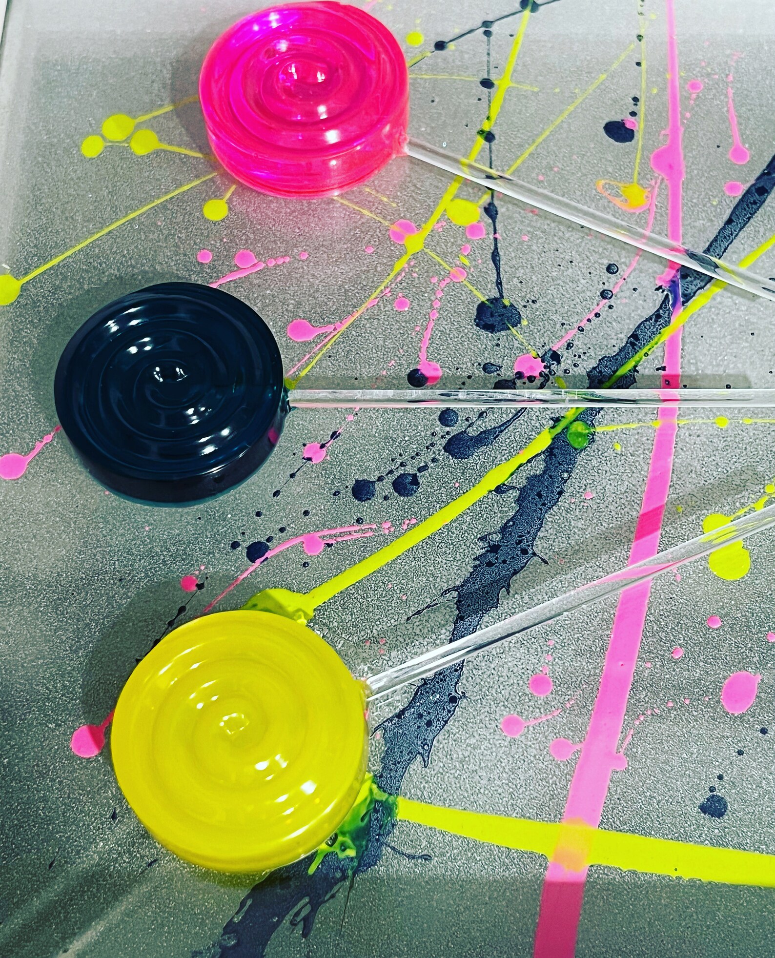 Splatter Paint, Lollipop Wall Hanging, Pink and Yellow Neon Splatter ...