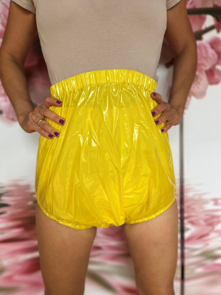 Hoch geschnittene PVC Windelhose Gummihose gelb glänzend auf - Etsy 日本