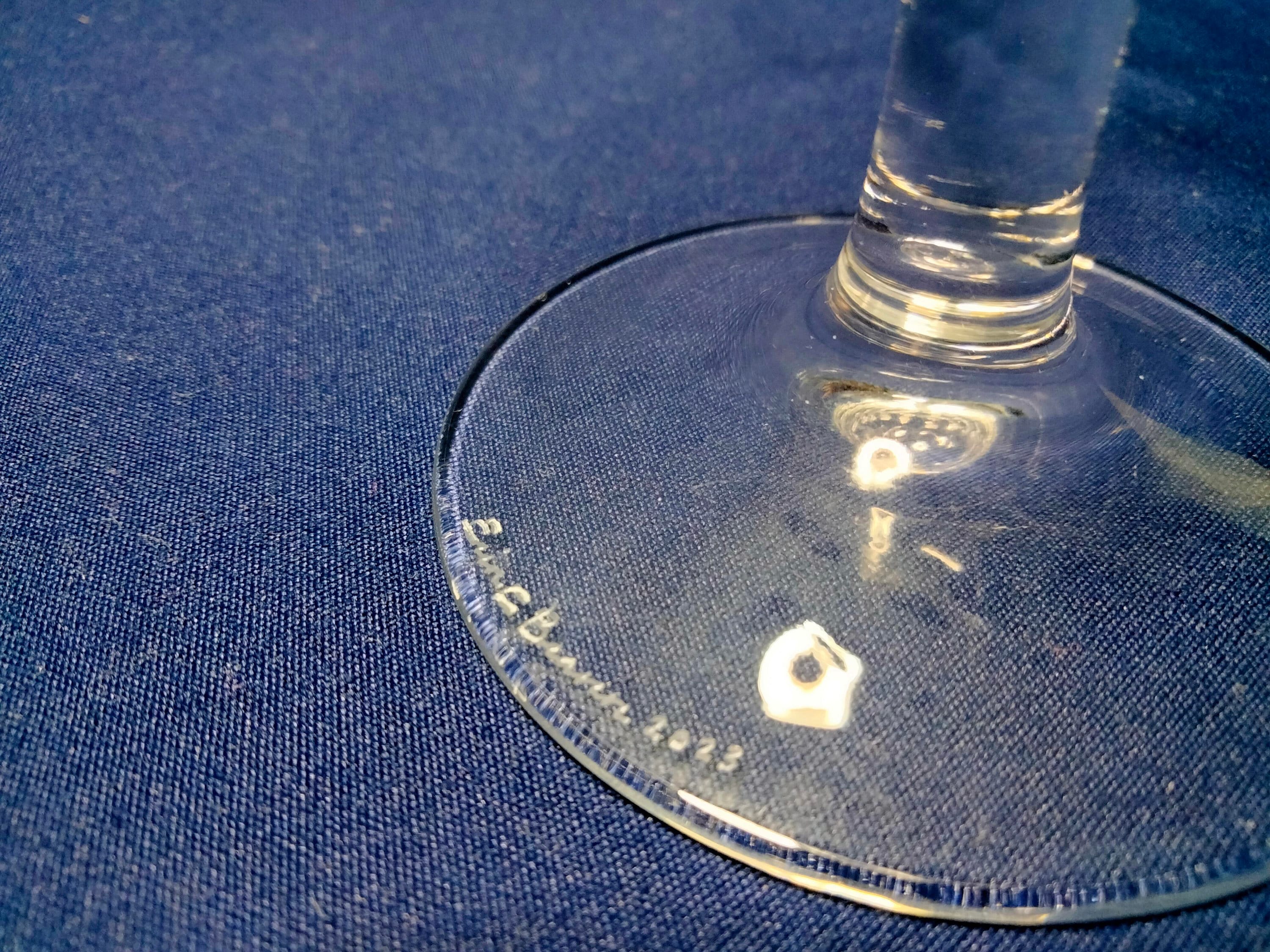 Personalized Howling Wolf Wine Glass Goblet | Hand Etched Glass | Hand ...