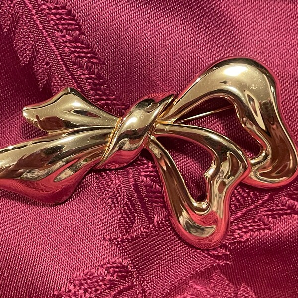 Monet Bow Pin - Etsy