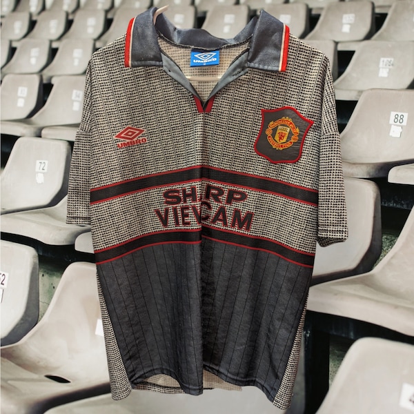 Manchester United Vintage Jersey - Etsy