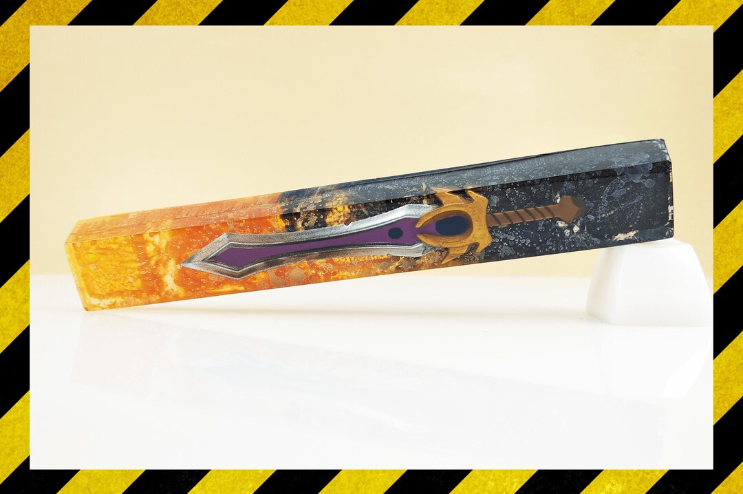 Garen's Sword Spacebar Keycap Resin, Custom League of Legends Sword ...