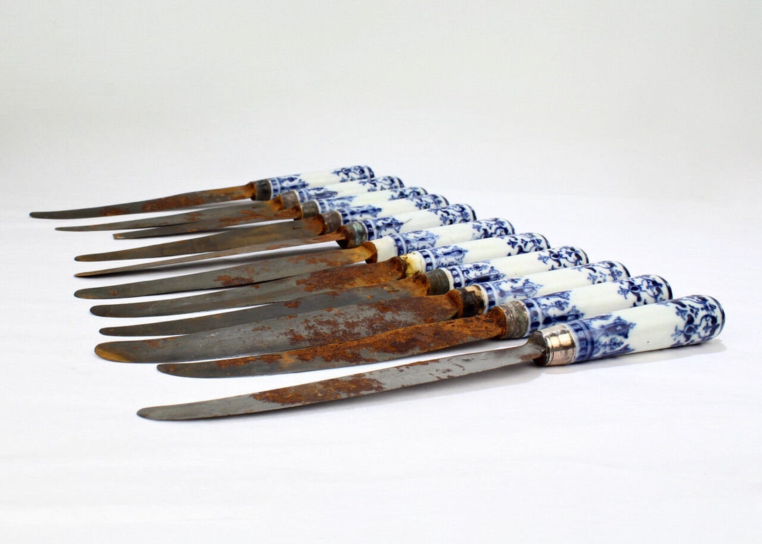 Set of Early 18th Century French Soft Paste Porcelain Knives - St Saint ...