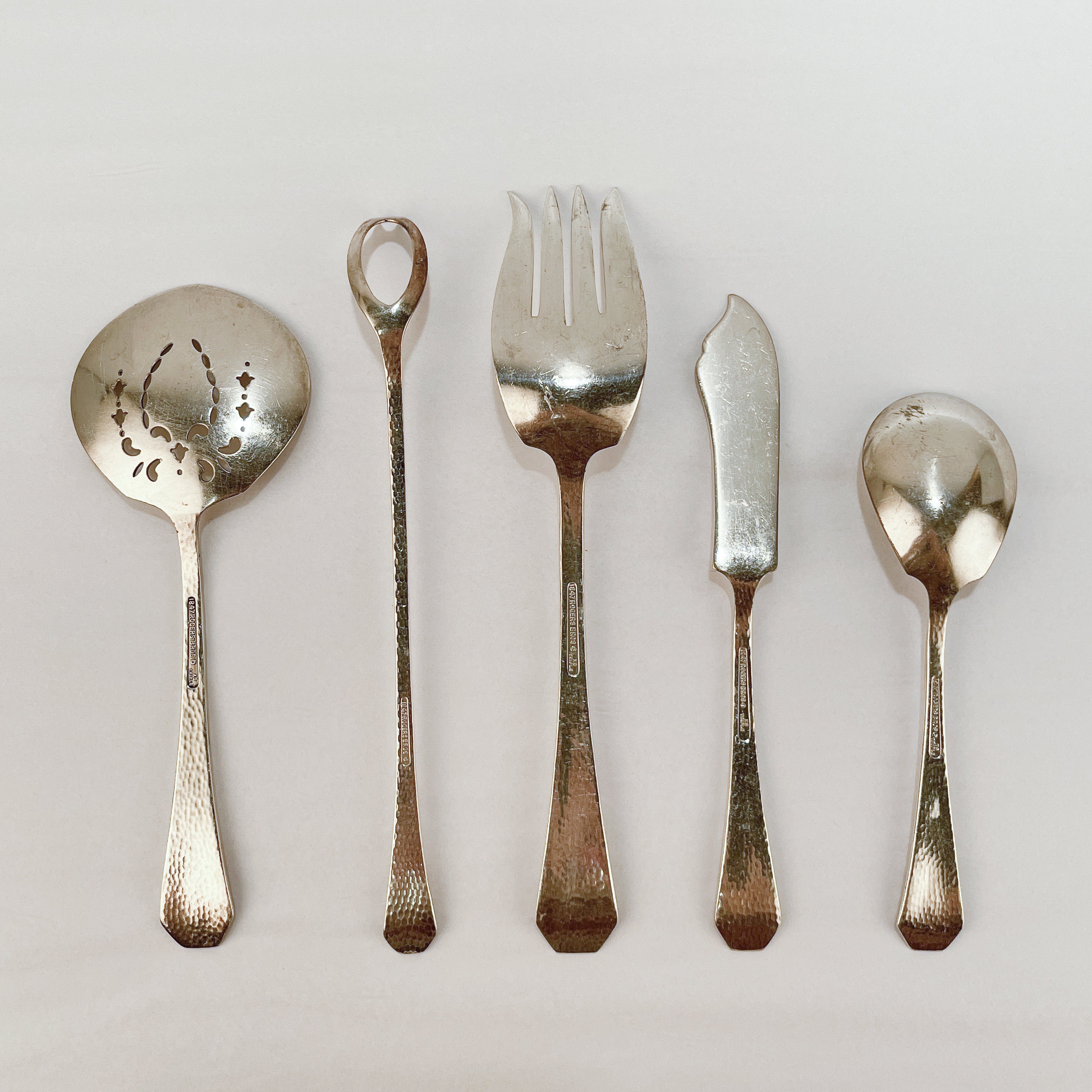95 Piece Rogers Bros Heraldic Pattern Dinner Flatware Set - Etsy