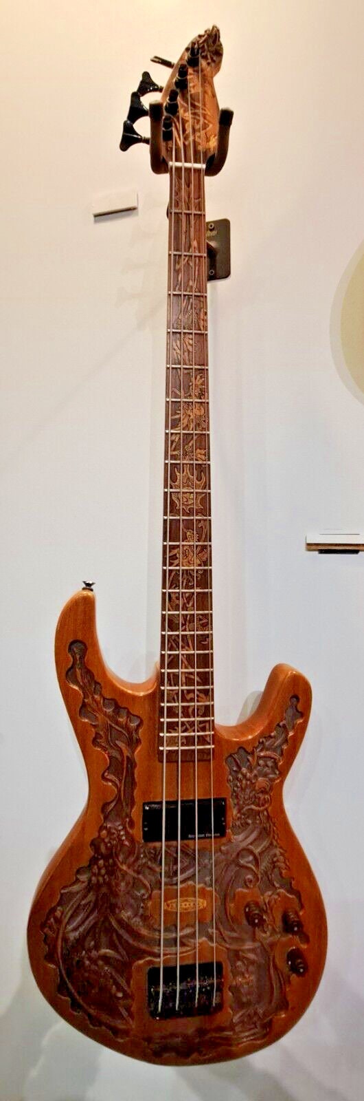 Blueberry Handmade Electric Bass Guitar Dragon Motif Seymour Duncan ...