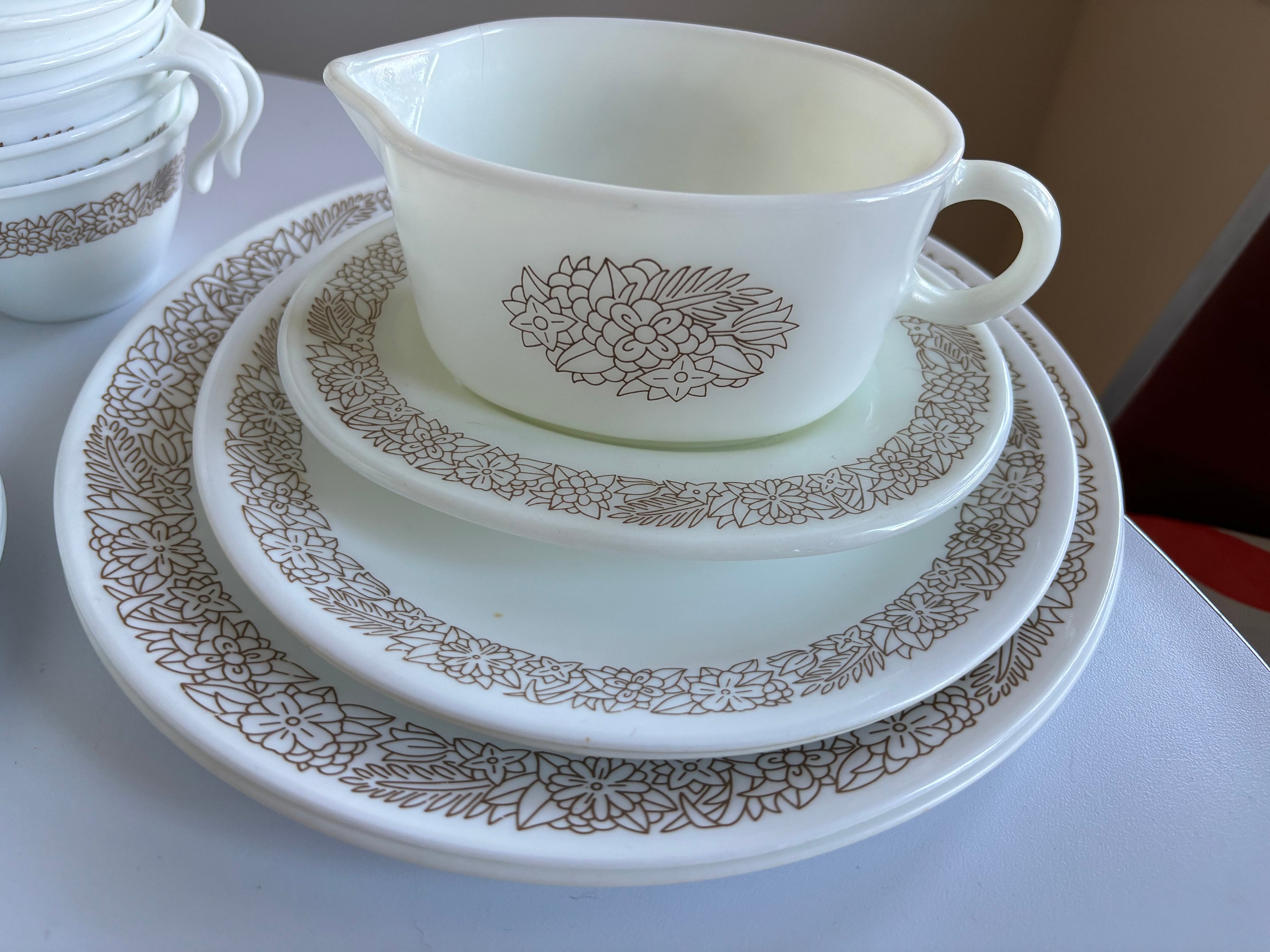 Corelle Woodland Brown Dish Set Vintage 1970s MCM Brown Flower Plates ...