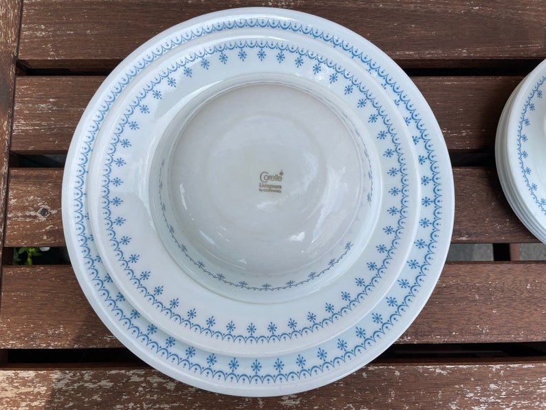Corelle Blue Atomic Snowflake Garland 16 Piece Dish Set Retro Vintage ...
