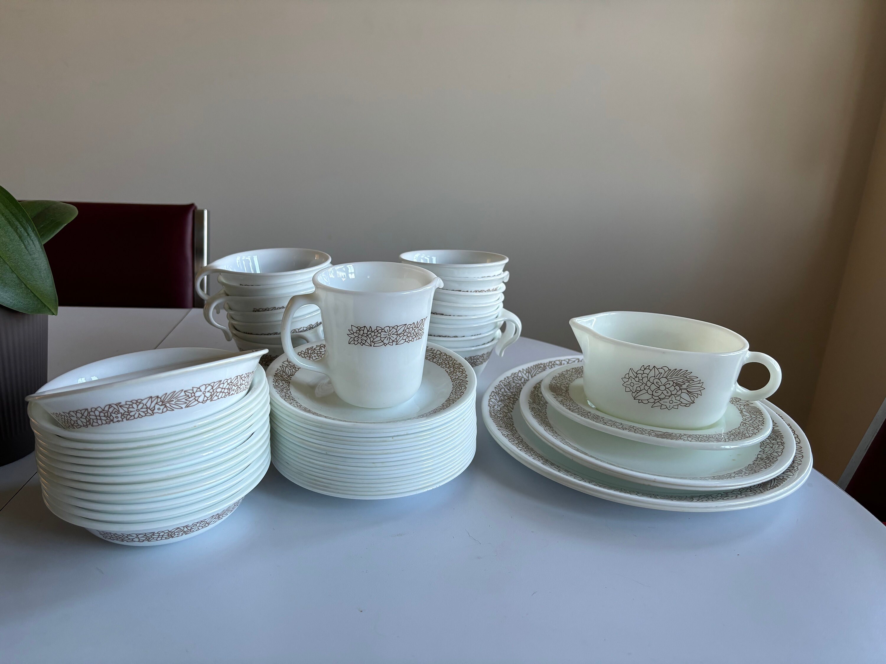 Corelle Woodland Brown Dish Set Vintage 1970s MCM Brown Flower Plates ...
